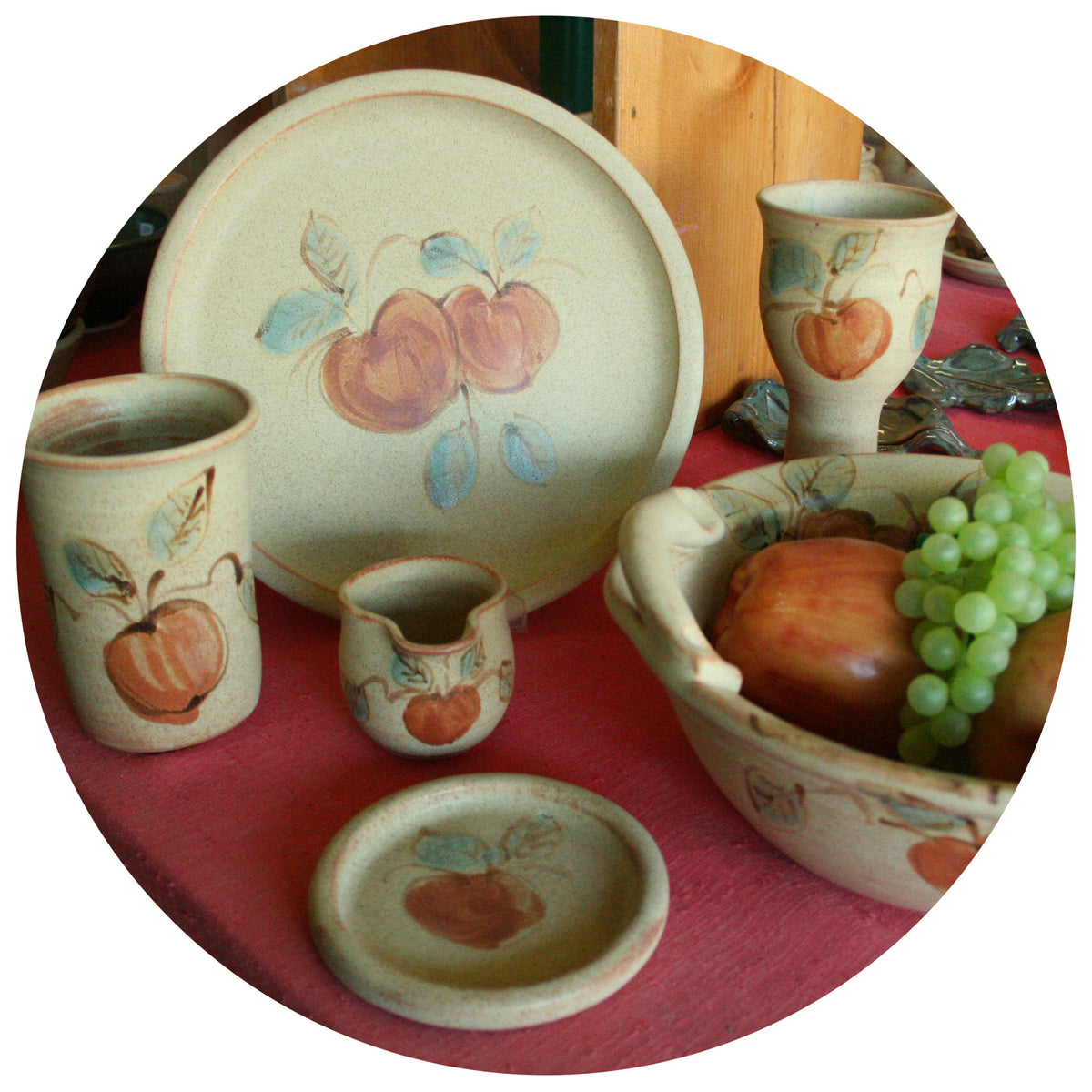 Pattison Apple – Greig Pottery Ltd